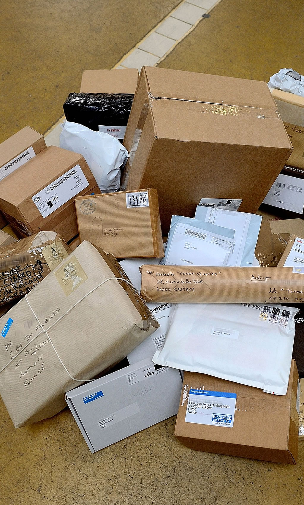 Parcels sorting automation